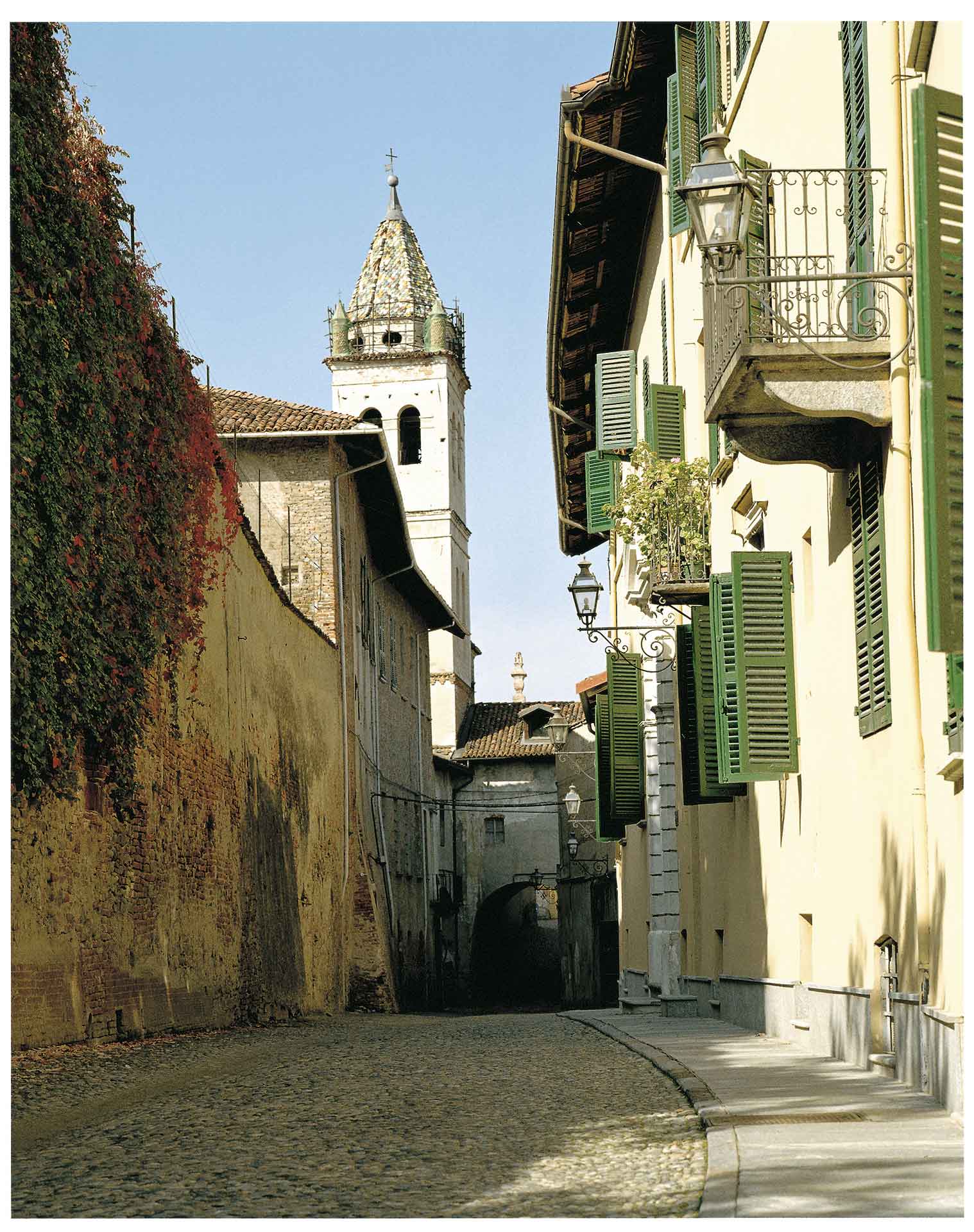 Guía de viaje para conocer la región vinícola Gavi