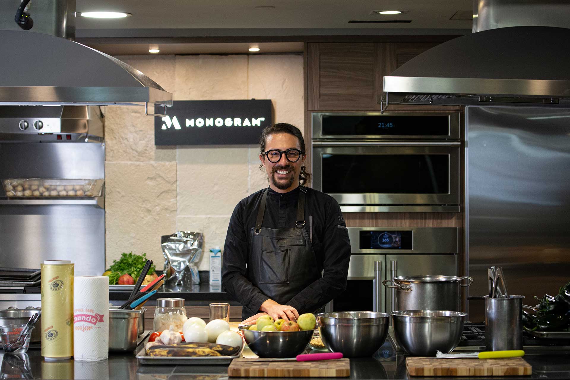 Inicia la temporada de chiles en nogada con esta receta del chef Daniel ...