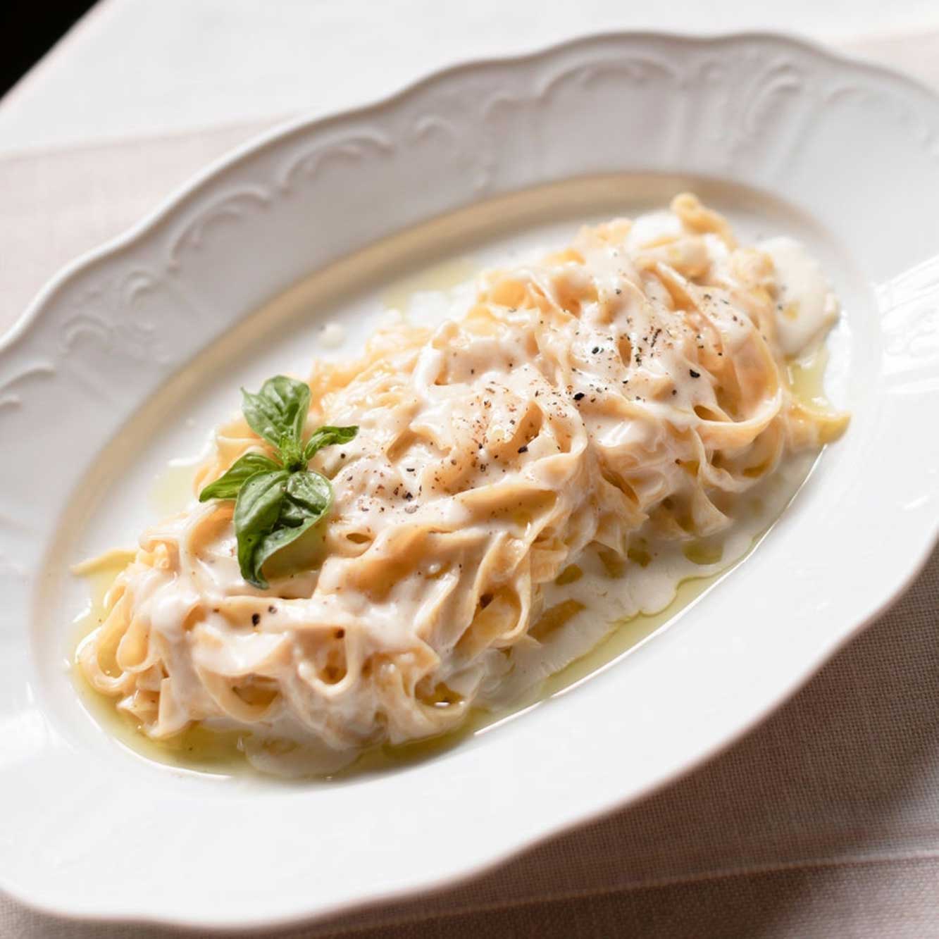 ¿Fan del fettuccini Alfredo? Te decimos dónde probar los mejores de ...
