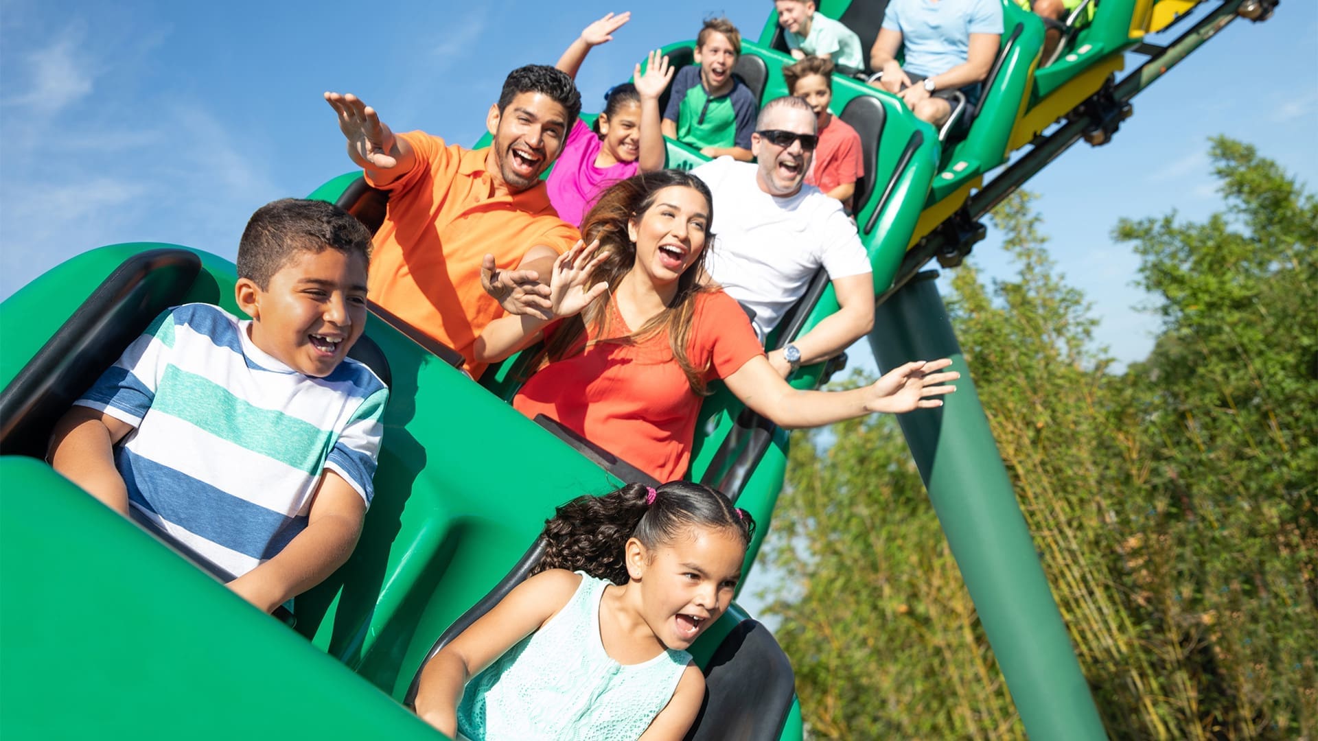 5 divertidos parques temáticos para aprovechar al máximo tus vacaciones ...